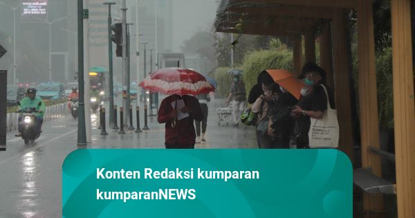 Cuaca Hari Ini: Waspada Potensi Hujan Angin Disertai Petir di Jakut dan Jakbar | kumparan.com